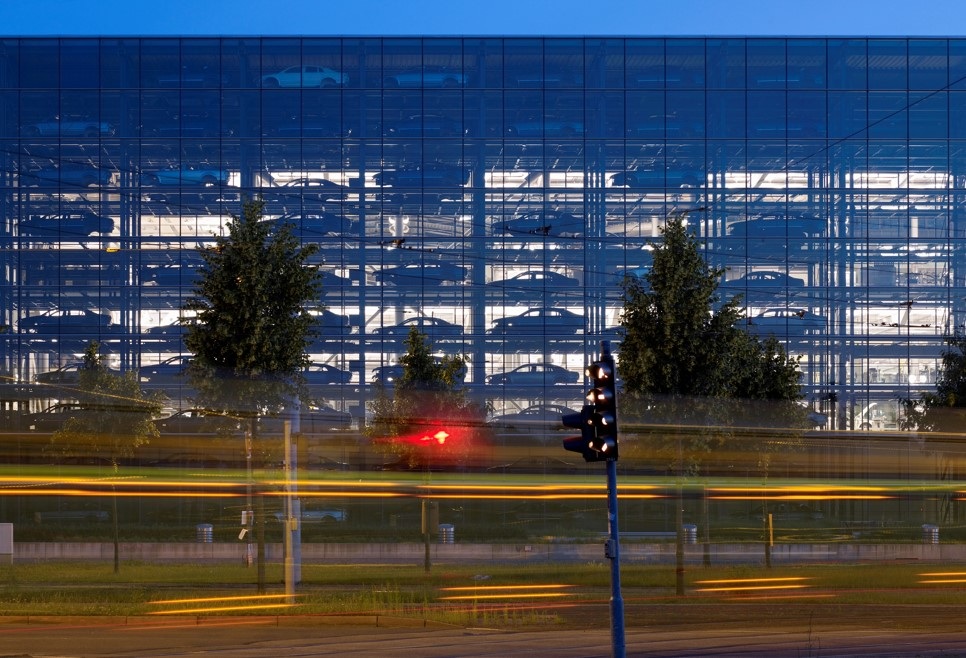VW Transparent Factory | HENN