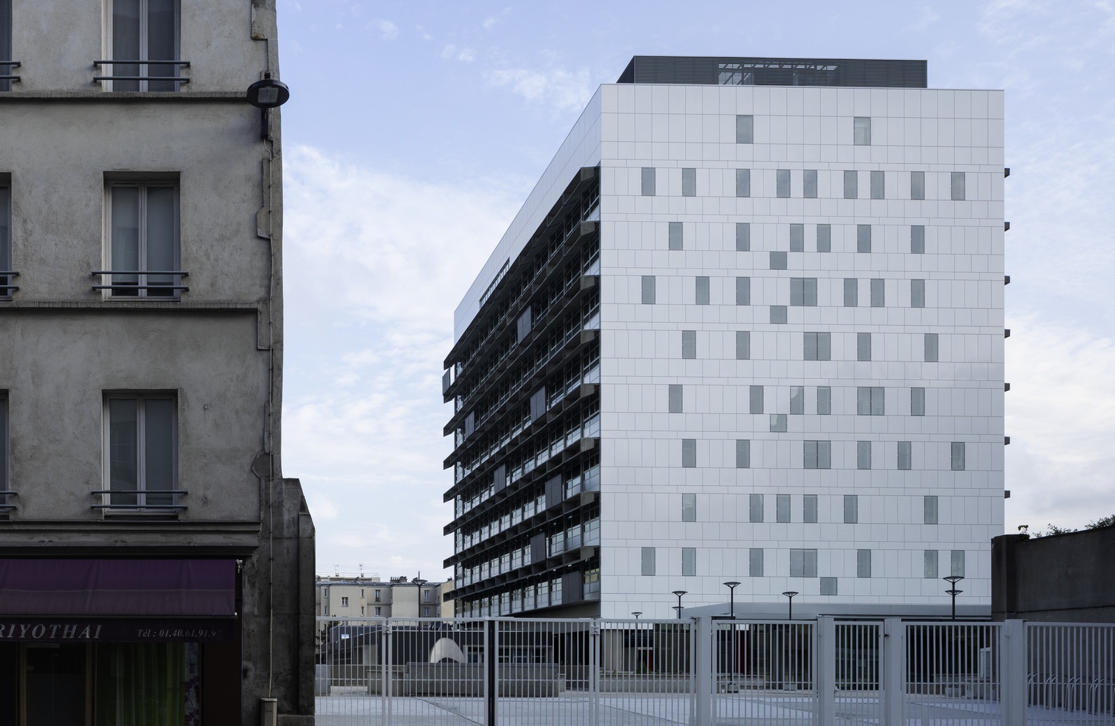 Laboratory Highrise Necker | HENN