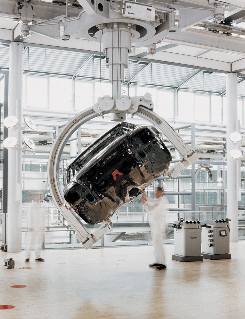 VW Transparent Factory | HENN