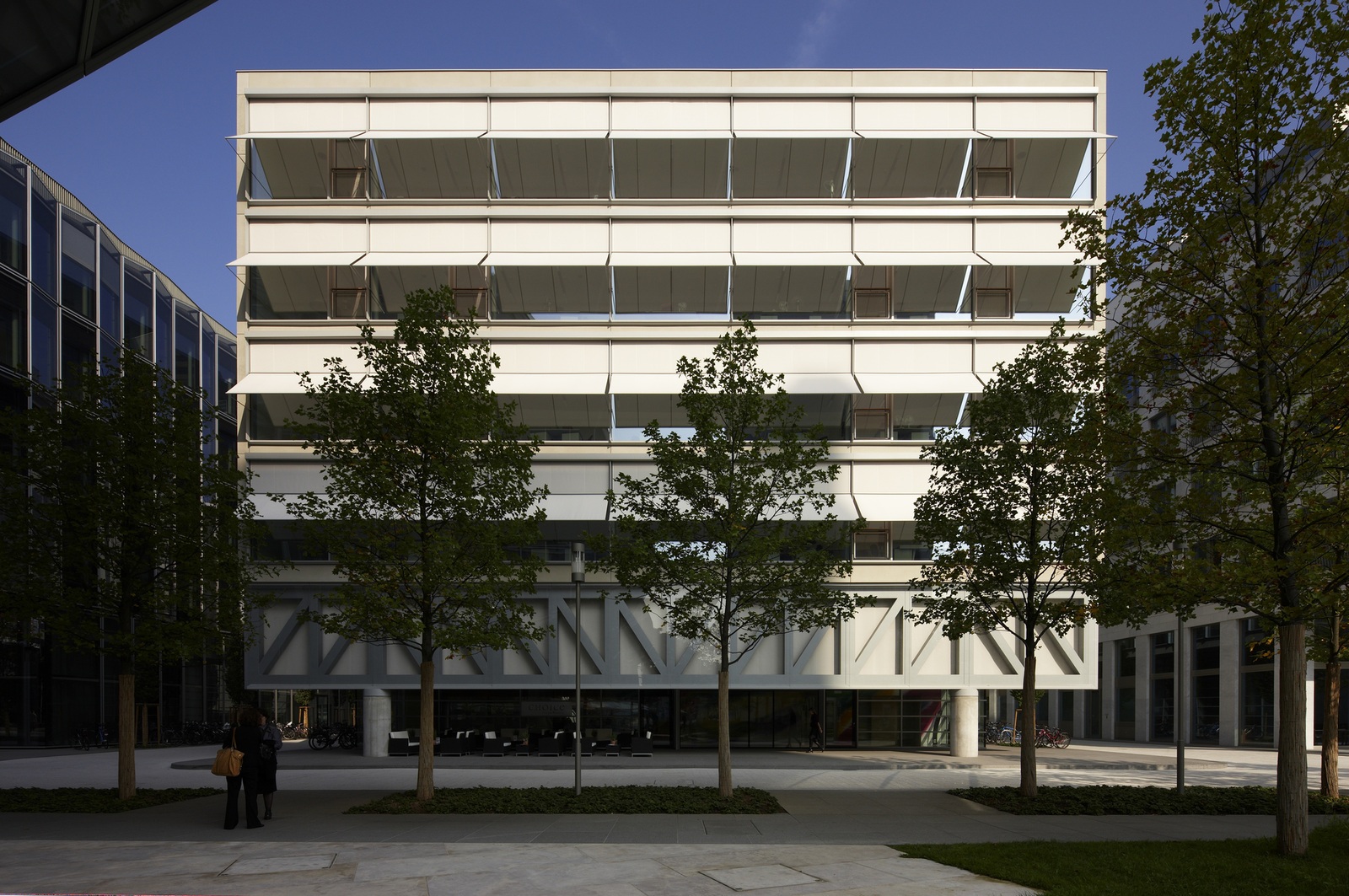 Novartis Laboratory | HENN