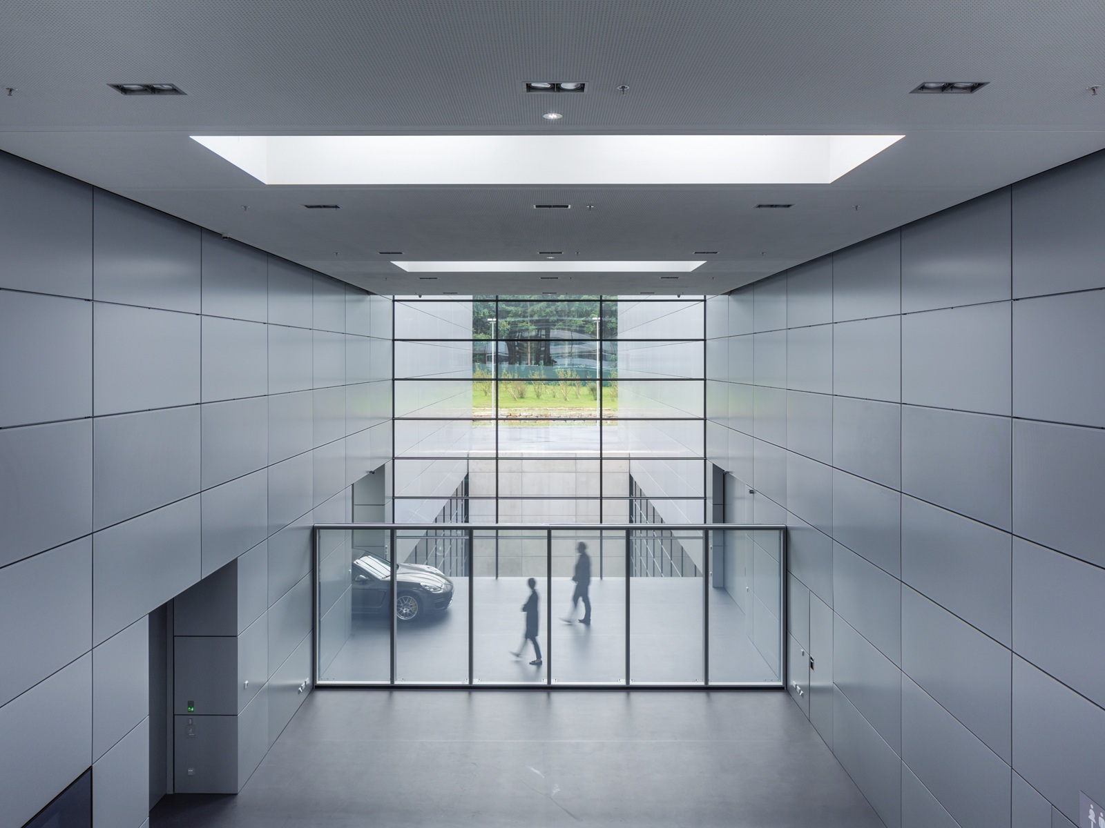 Porsche Design Studio | HENN