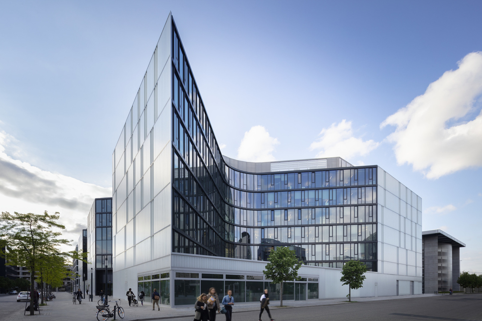 "Z" Building | HENN