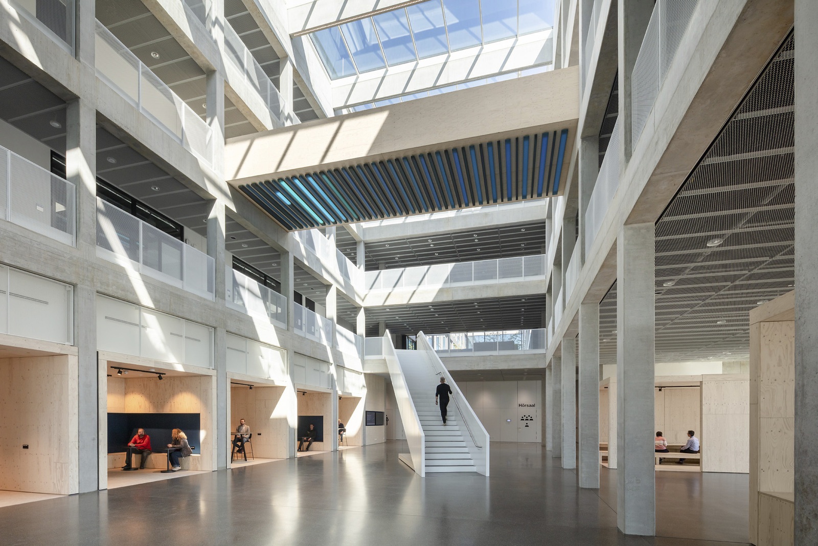 TUM Faculty for Electrical and IT Engineering | HENN