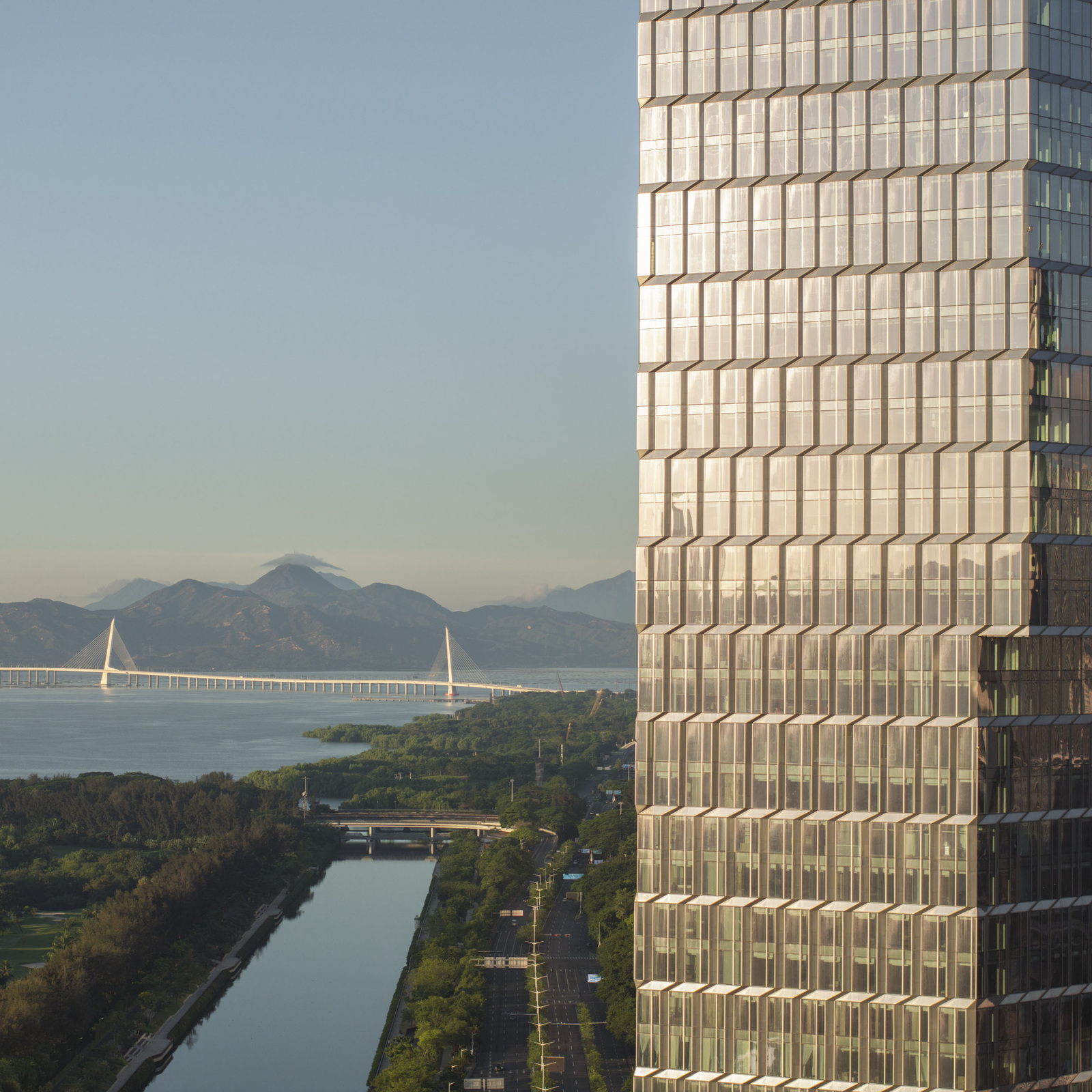 Merging with the sky: Kingdee Cloud Tower completed » News | HENN